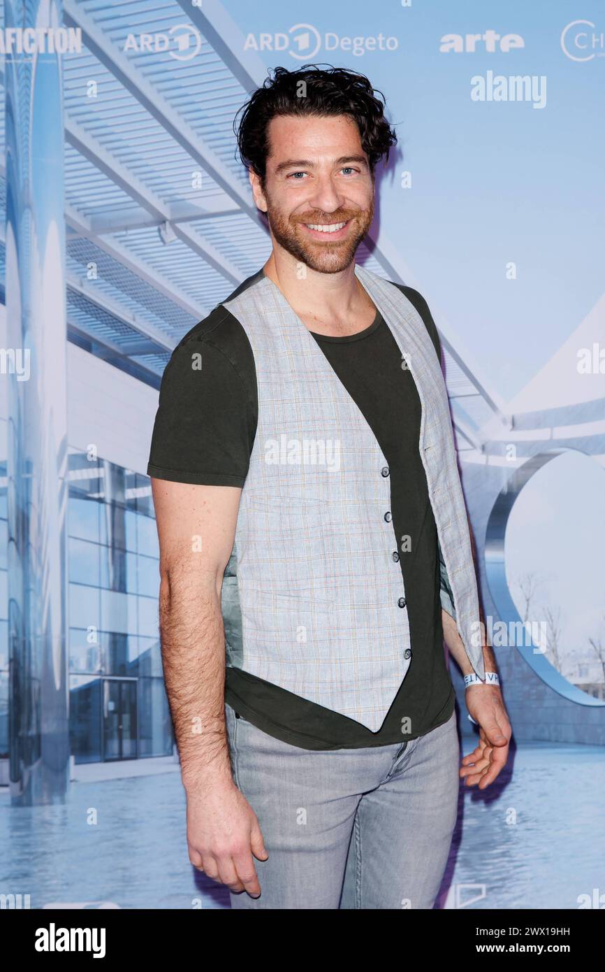 Premiere ARD Serie - CharitÃ Patrick Fernandez bei der Premiere der 4 ...