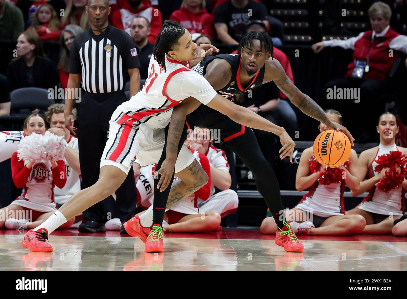 Columbus, Ohio, USA. 26th Mar, 2024. Ohio State Buckeyes forward Devin ...