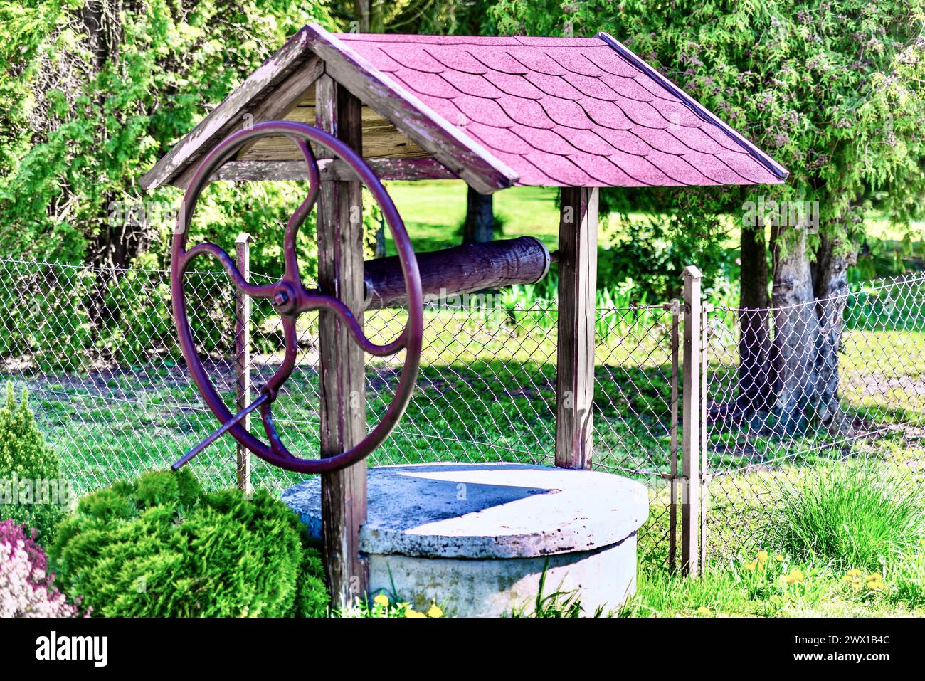 Stone garden arbor hi-res stock photography and images - Alamy