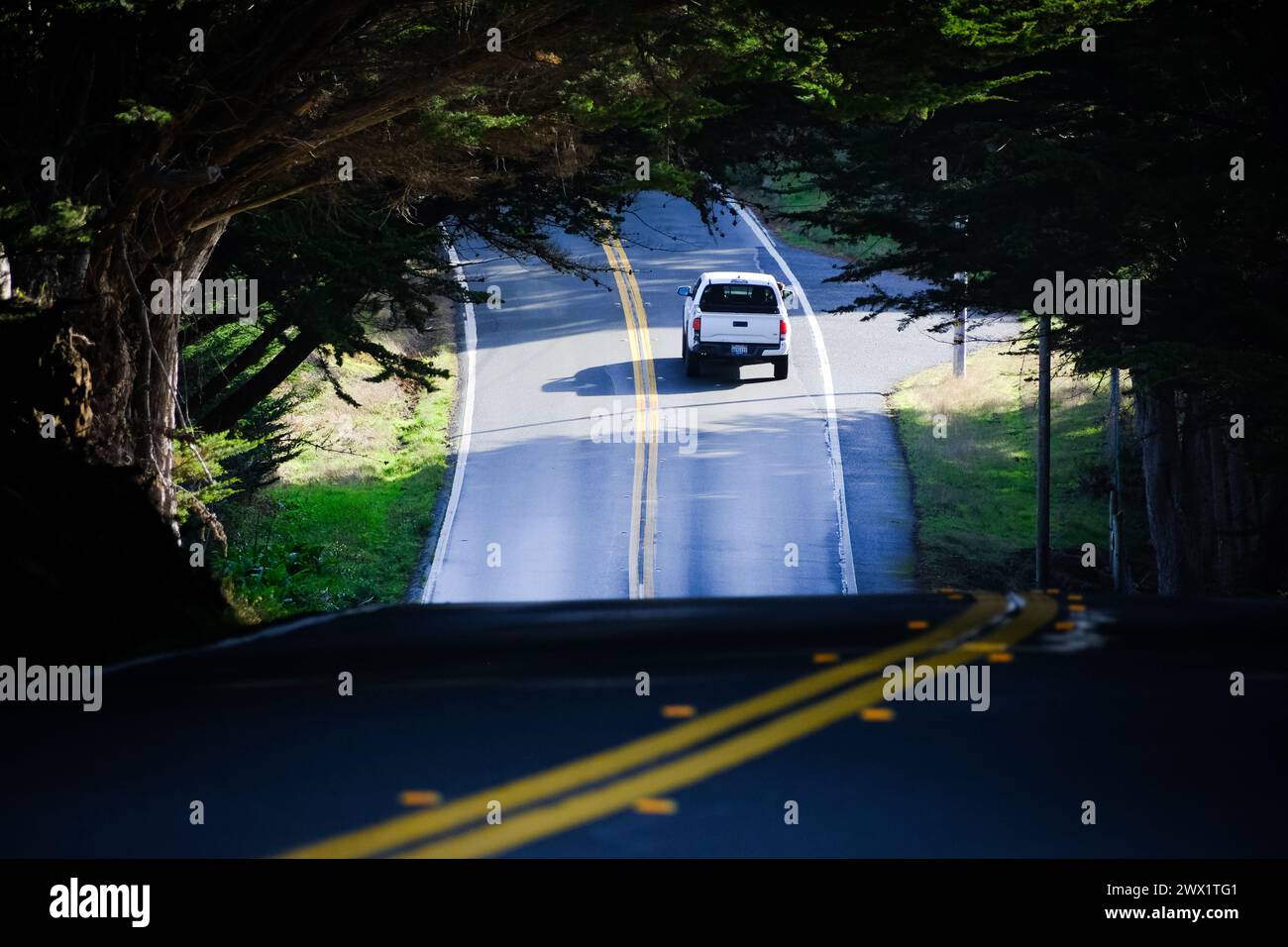 Scenic view.of Route 1, the Pacific Coast Highway, California, USA ...
