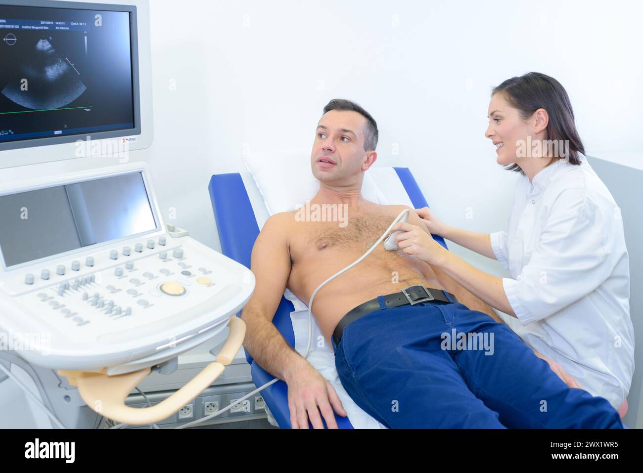 Ultrasound screen hi-res stock photography and images - Alamy