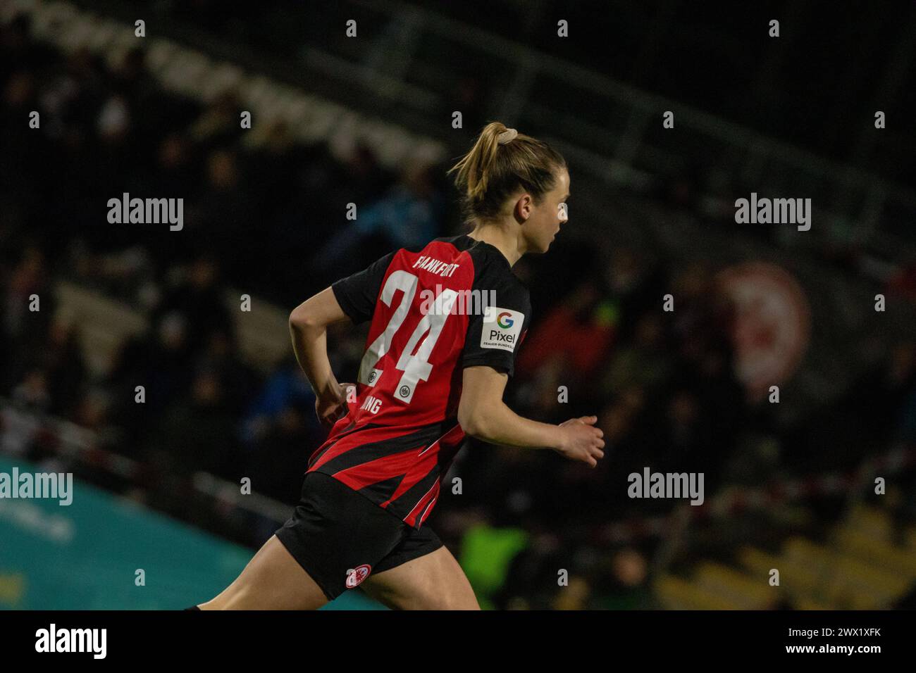 Anna Aehling (Eintracht Frankfurt, 24) ; Google Pixel Frauen-Bundesliga ...
