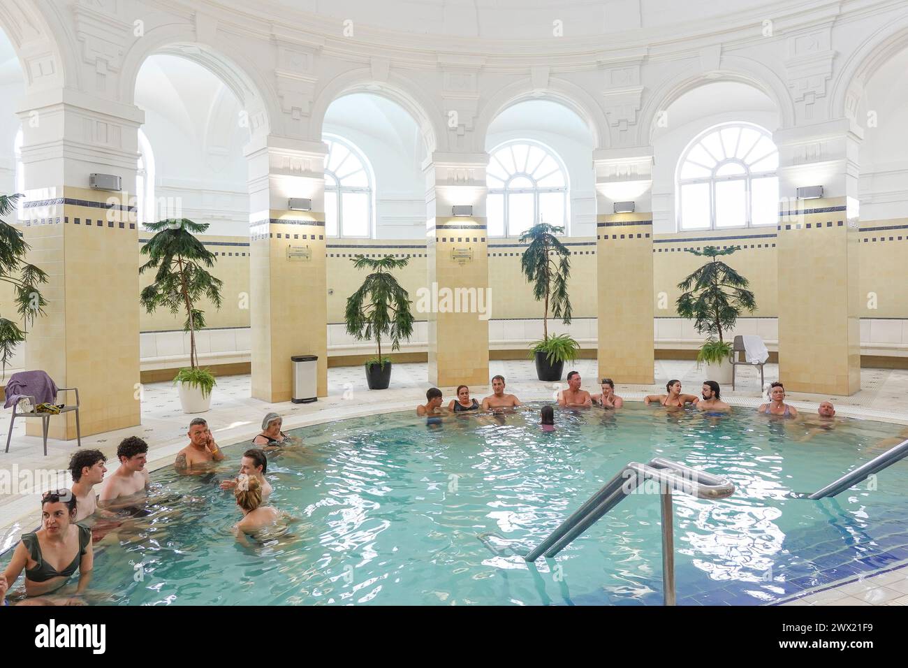 Hungary, Budapest, Varoslige, Budapest's most famous and popular spa ...