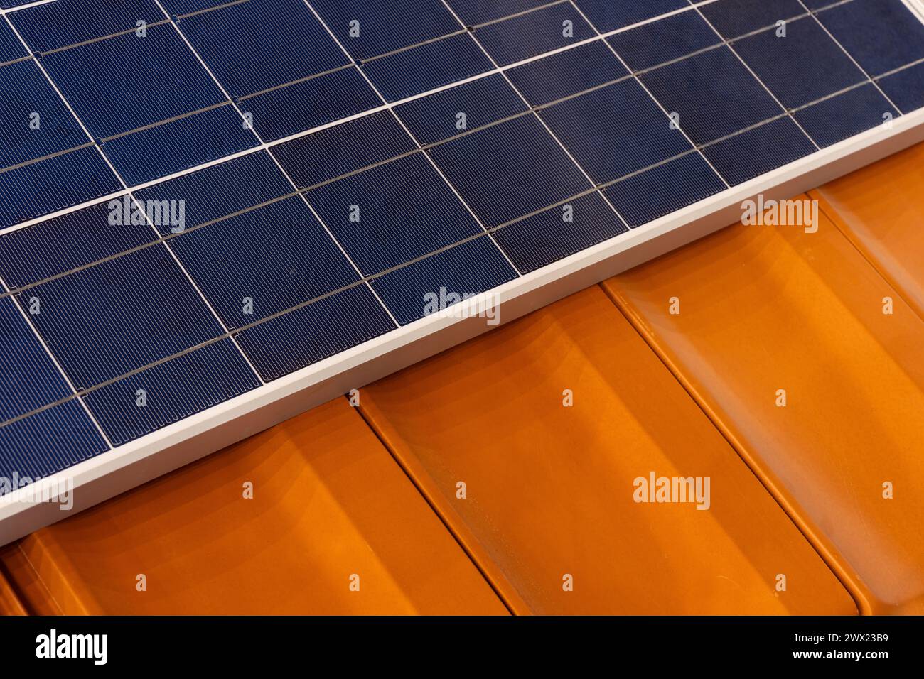Solar rooftop hi-res stock photography and images - Alamy