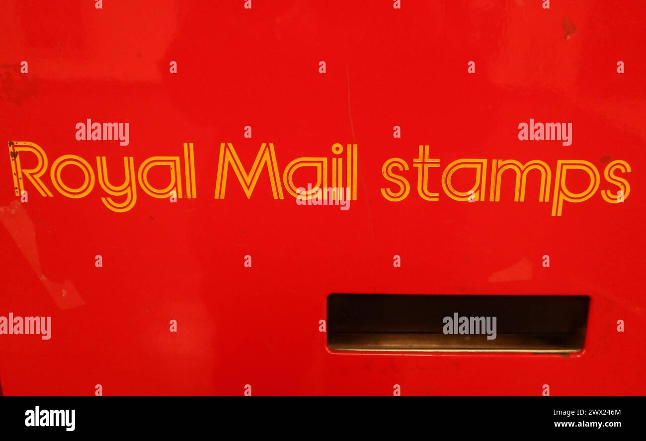 Early 2000s office hi-res stock photography and images - Alamy