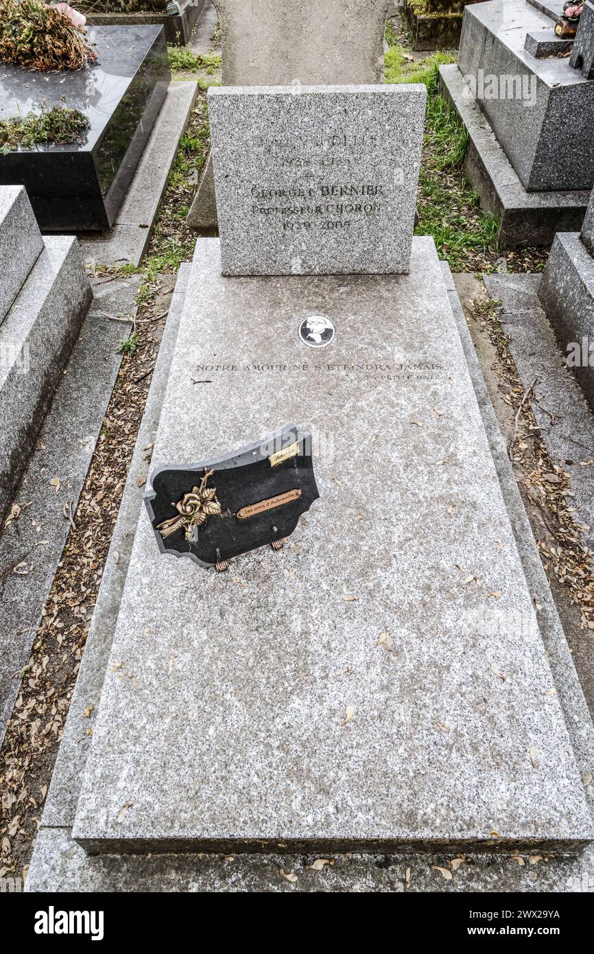 MONTPARNASSE CEMETERY FAMOUS GRAVES PARIS Stock Photo - Alamy