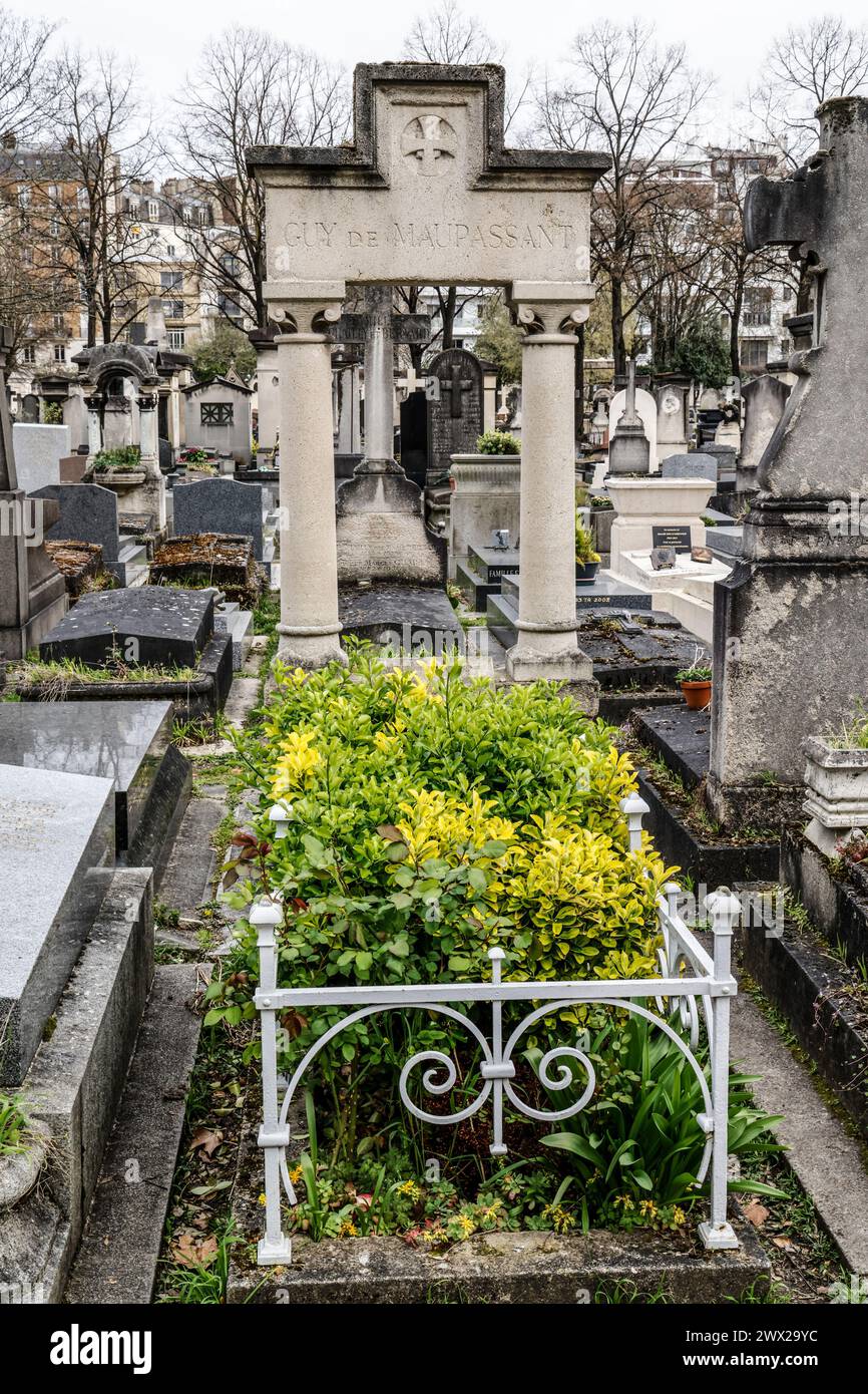 MONTPARNASSE CEMETERY FAMOUS GRAVES PARIS Stock Photo - Alamy