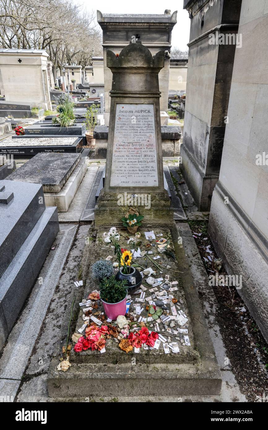 MONTPARNASSE CEMETERY FAMOUS GRAVES PARIS Stock Photo - Alamy