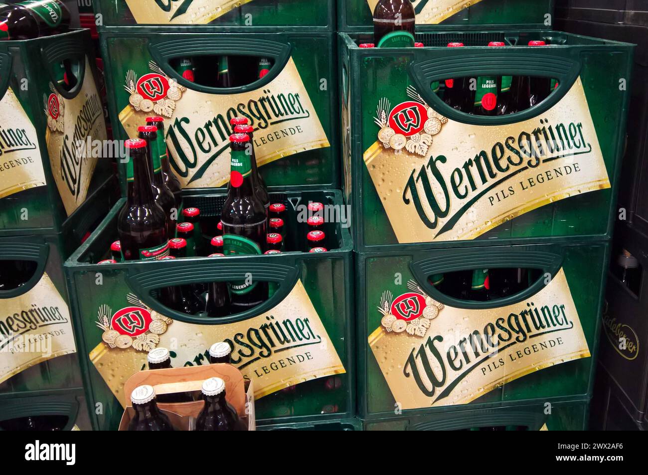 Wernesgrüner Pils Legende. Die Wernesgrüner Brauerei GmbH ist eine ...