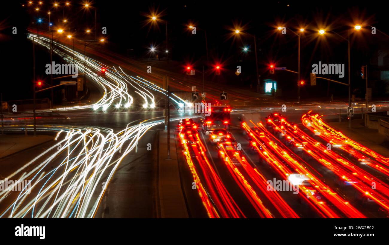 Toronto traffic light hi-res stock photography and images - Alamy
