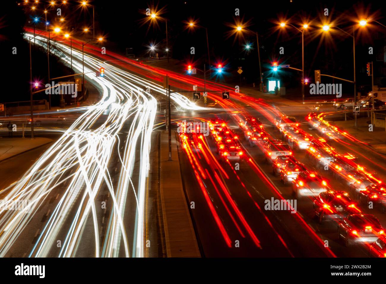 Toronto traffic light hi-res stock photography and images - Alamy