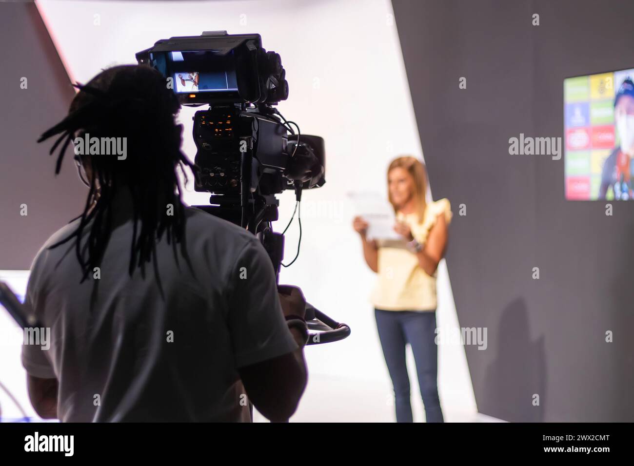Studio unrecognizable hi-res stock photography and images - Alamy