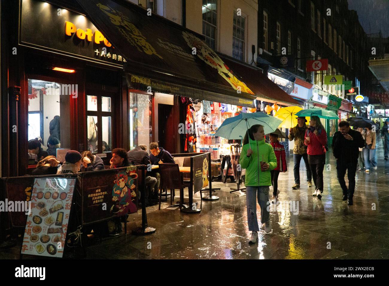 Weather uk london 2024 rain hi-res stock photography and images - Alamy