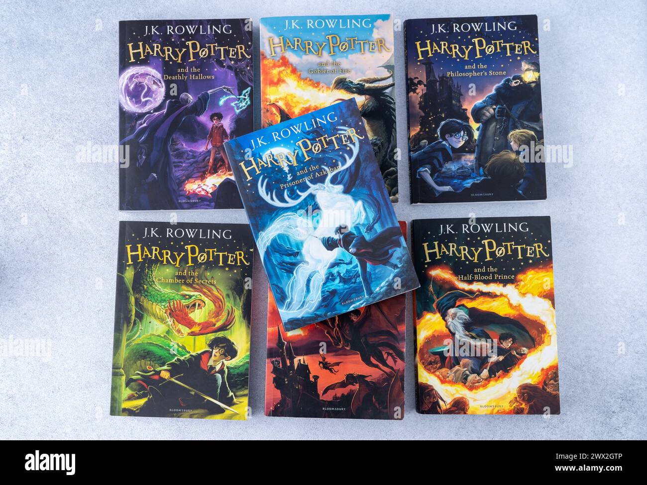 Children's books stack hi-res stock photography and images - Alamy