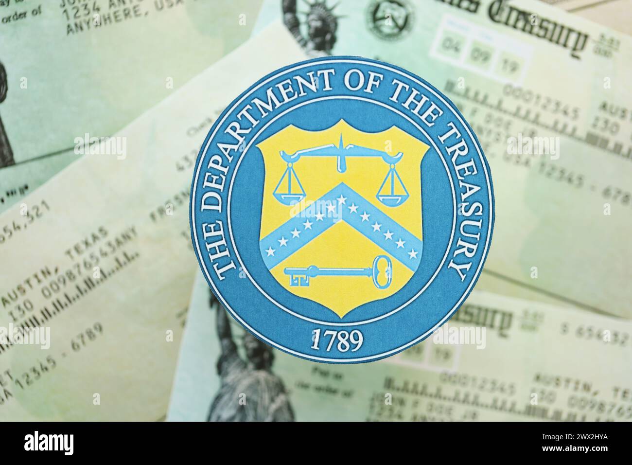 Tax refund checks hi-res stock photography and images - Alamy