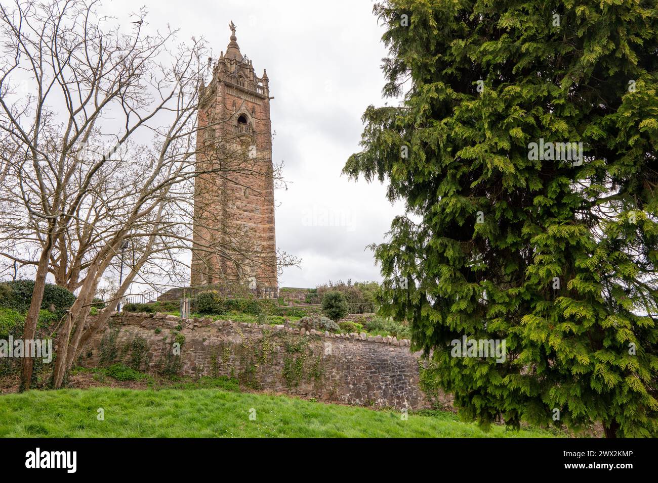 Cabot Tower is a tower on Brandon Hill in Bristol, England, situated in ...