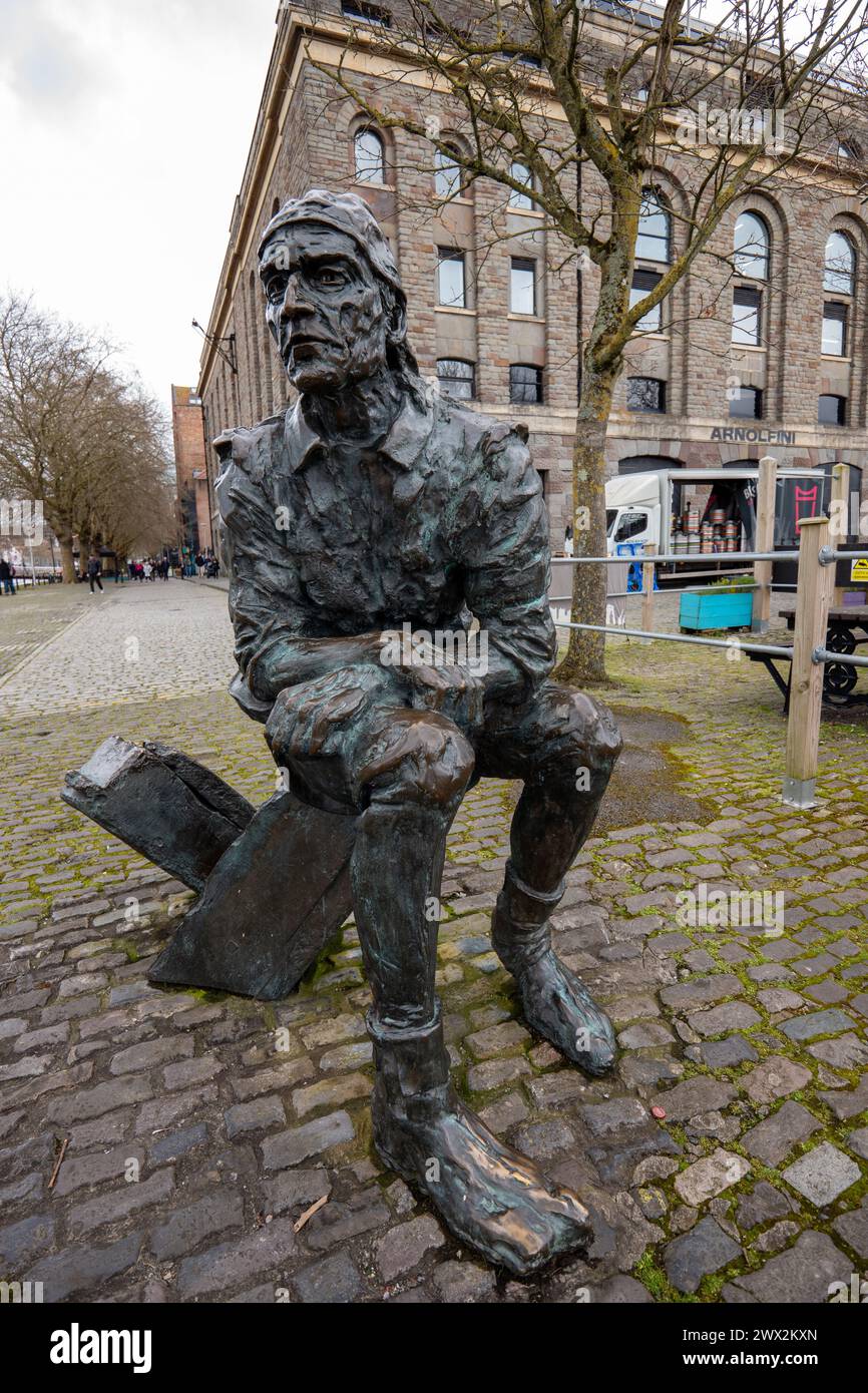 Statue to John Cabot . In 1497, John Cabot, a Venetian, became the ...