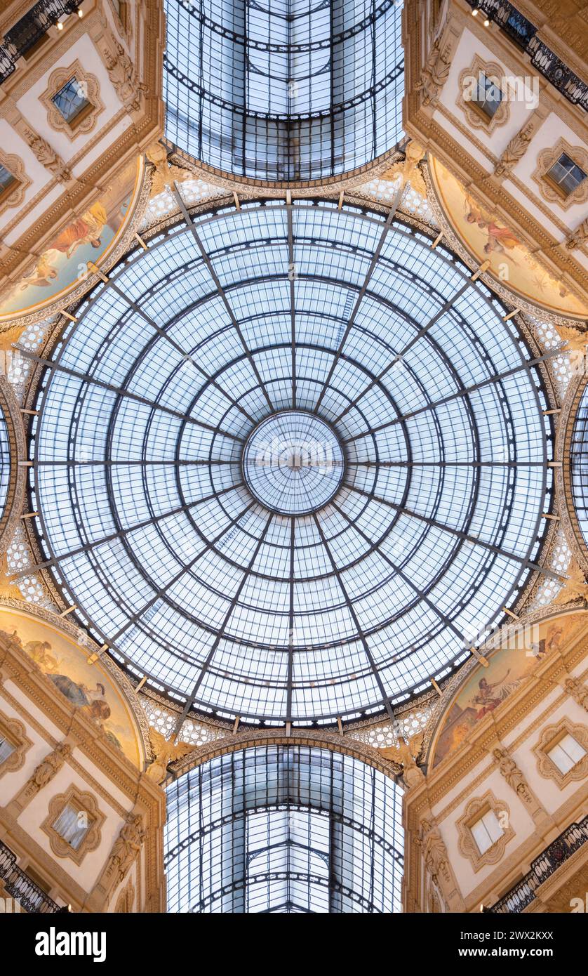 Milan - The cupola of Galleria Vittorio Emanuele II at dusk Stock Photo ...