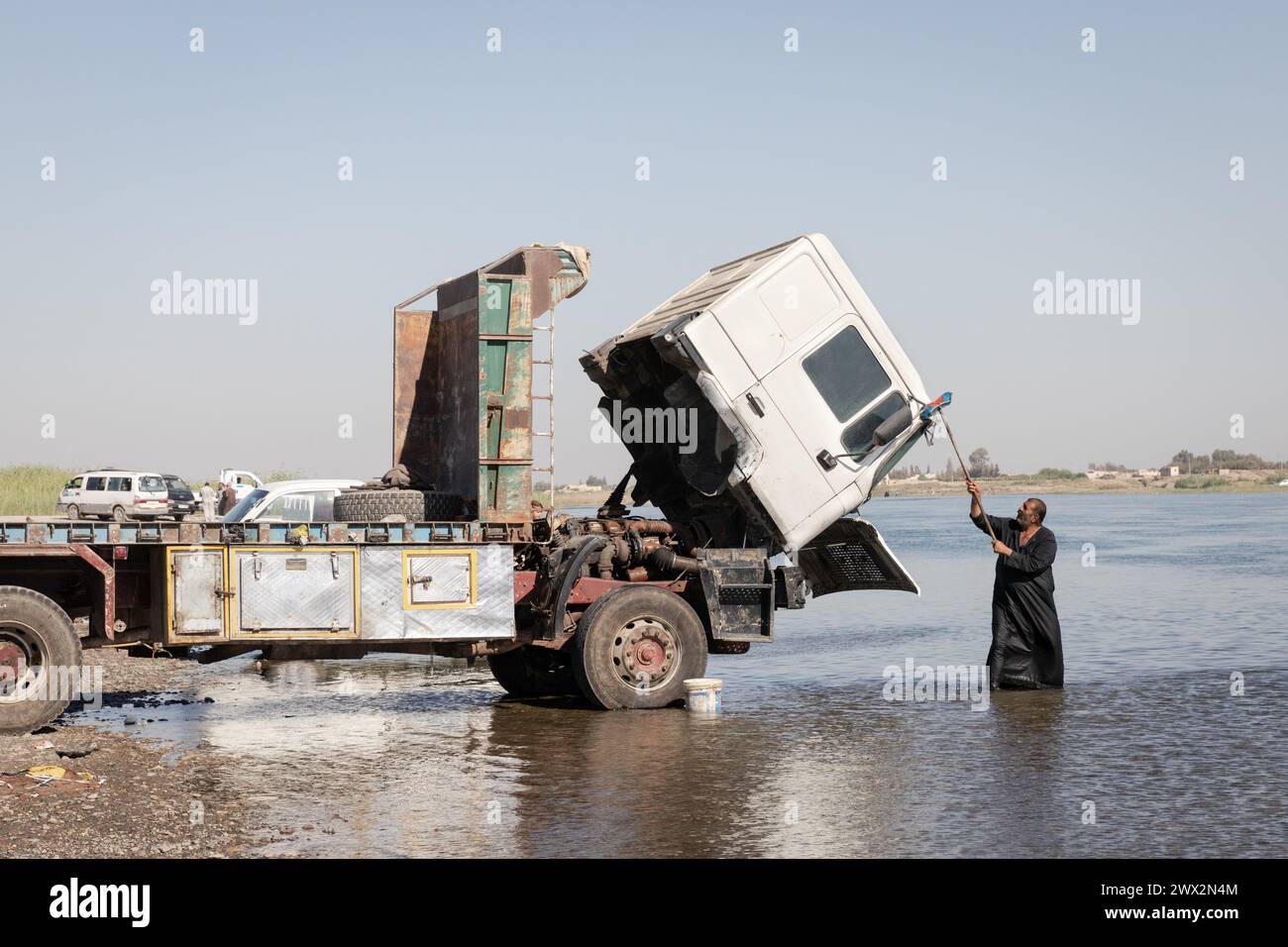 Camion plein hi-res stock photography and images - Alamy