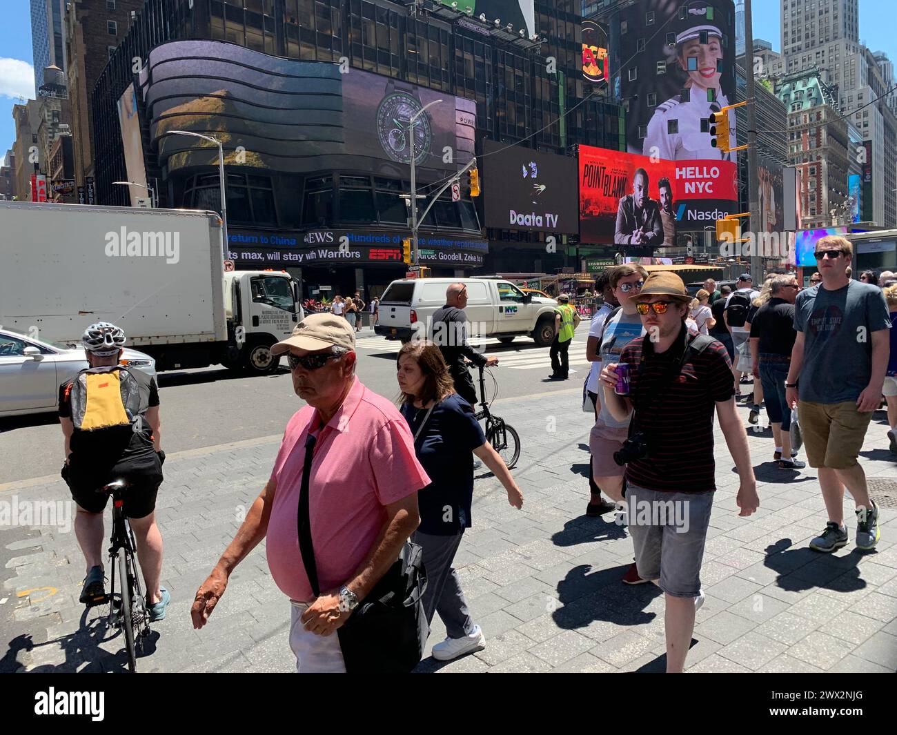 New york crosswalk hi-res stock photography and images - Alamy