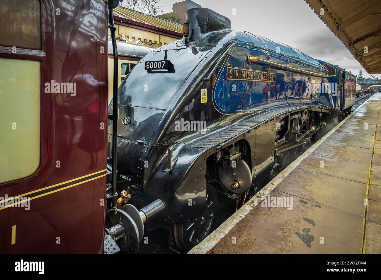 60007 Sir Nigel Gresley, LNER Class A4 4-6-2 "Pacific" steam locomotive ...