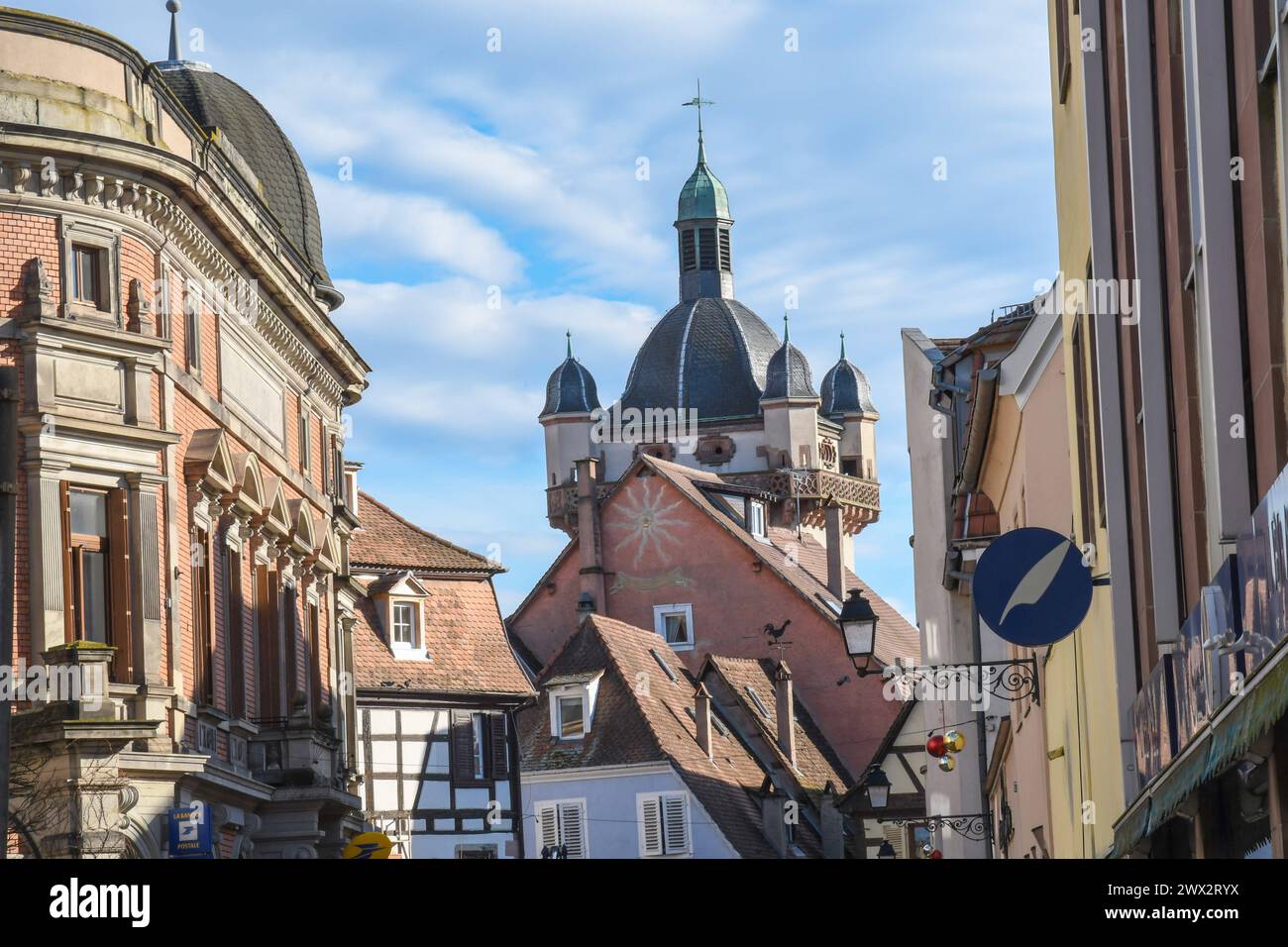 Altstadt von Selestat Schlettstadt , Uhrenturm, Giebel, Fassaden. Foto ...