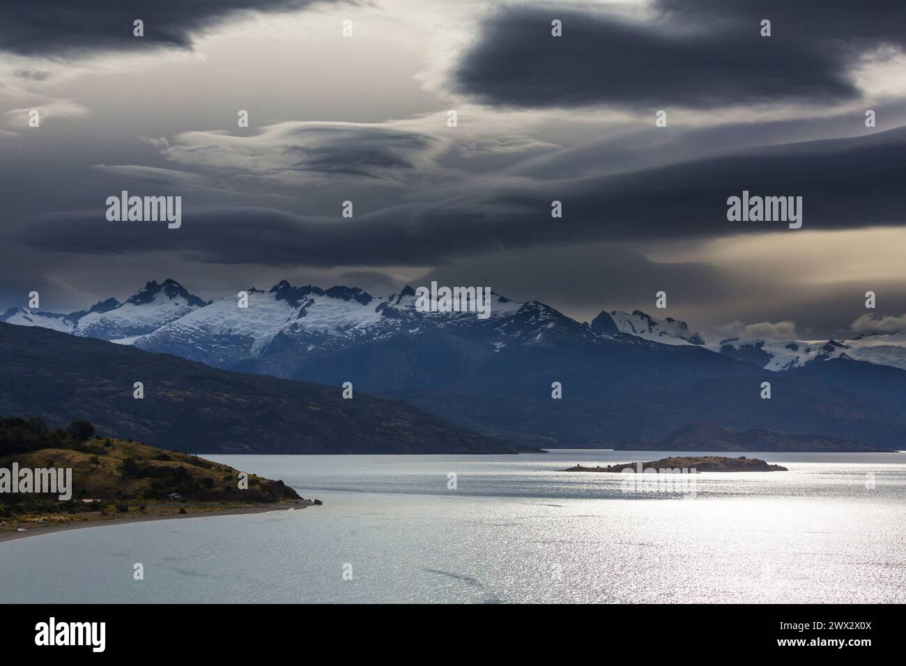 General Carrera Lake, Carretera Austral, Patagonia - Chile. Beautiful ...