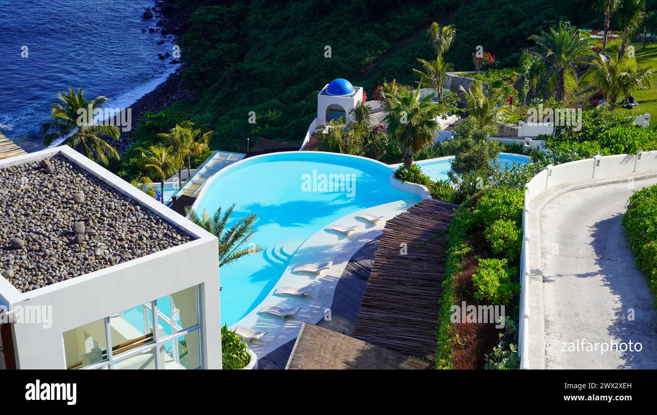 Swimming pool architecture hi-res stock photography and images - Alamy