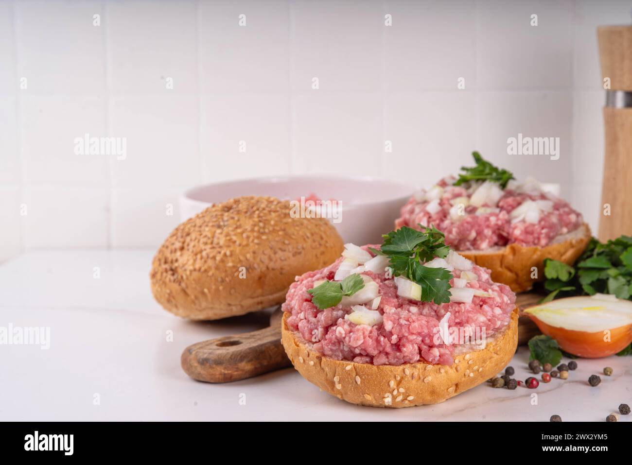 Mett brotchen hi-res stock photography and images - Alamy
