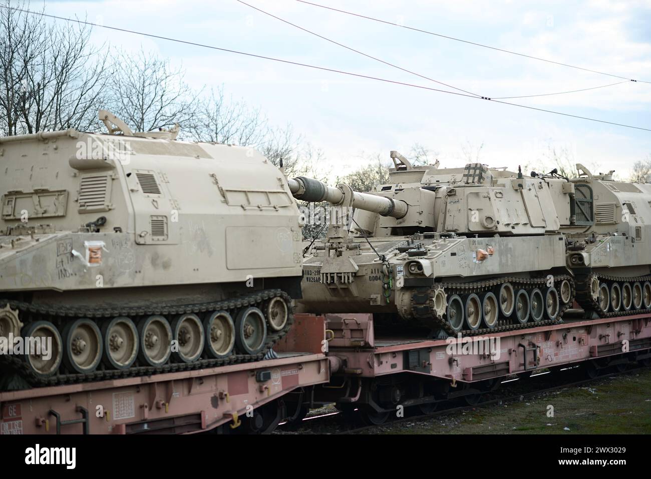 U s army tactical vehicles hi-res stock photography and images - Alamy