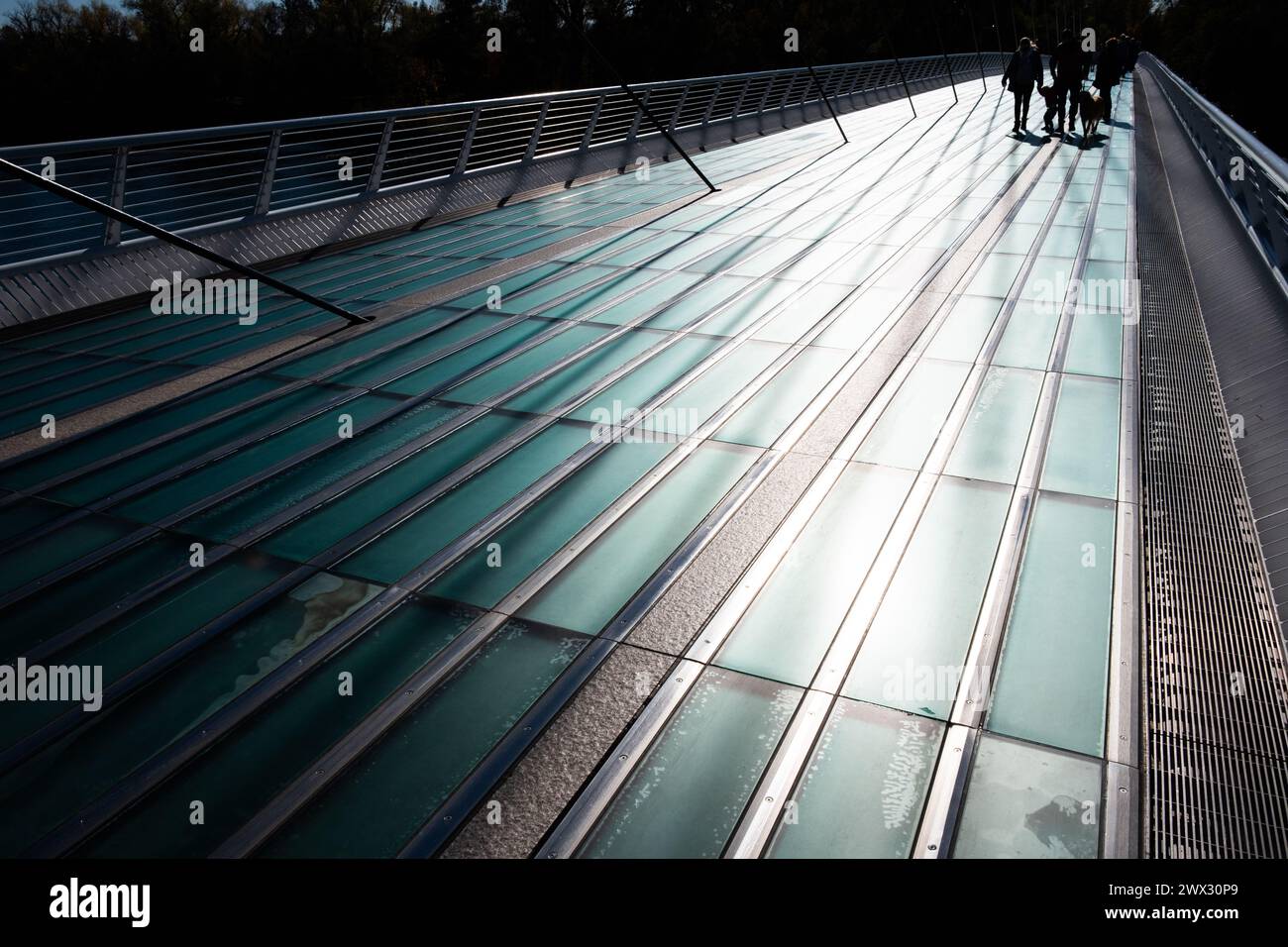 The Sundial Bridge at Turtle Bay is a world-famous pedestrian bridge ...