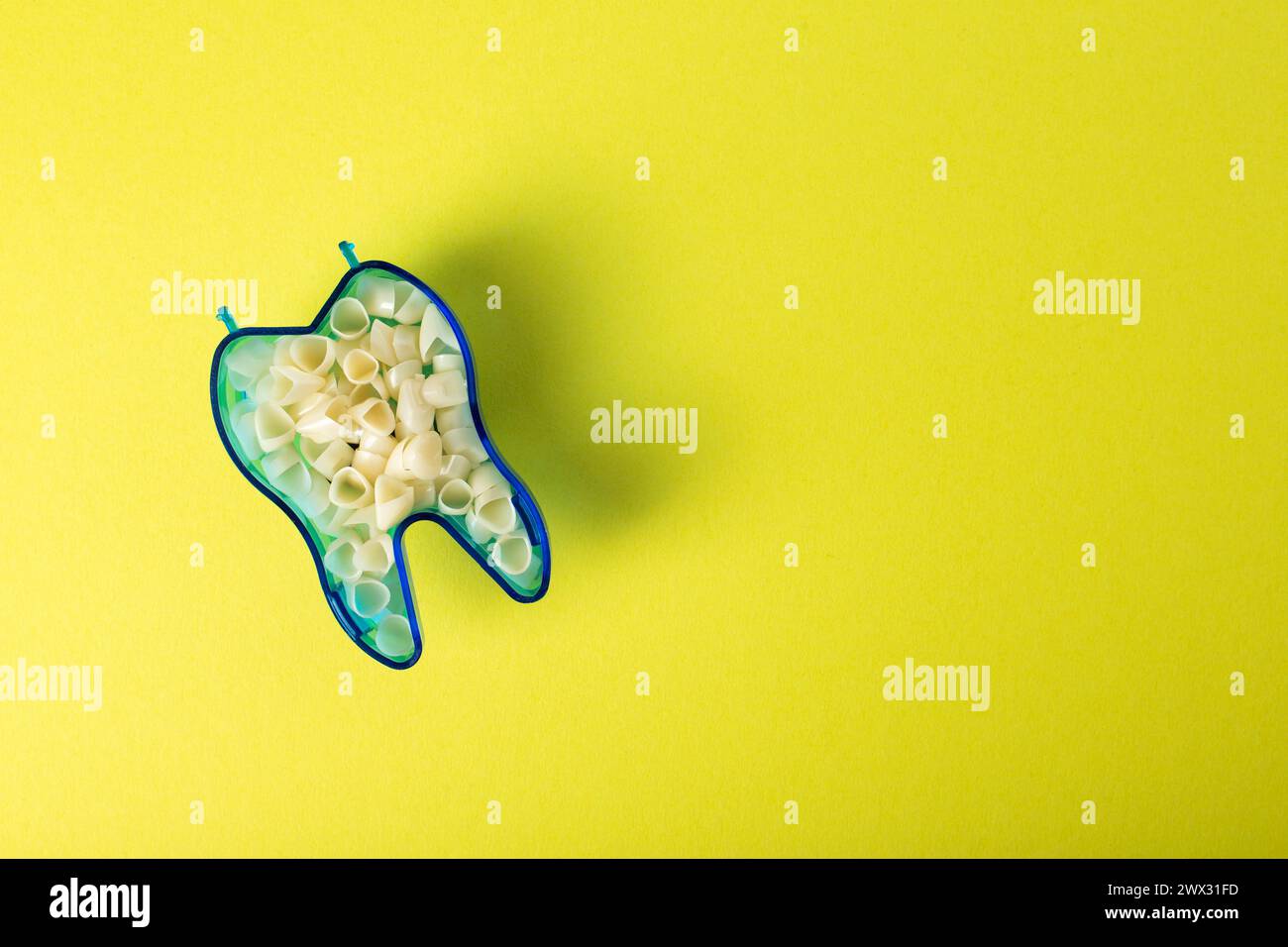 Filling in a yellow form hi-res stock photography and images - Alamy