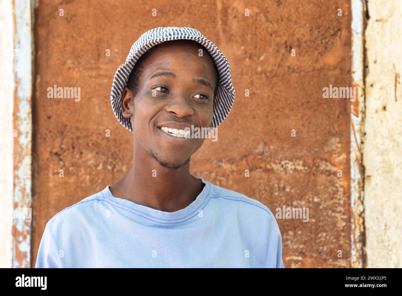 Domestic life front view hi-res stock photography and images - Alamy