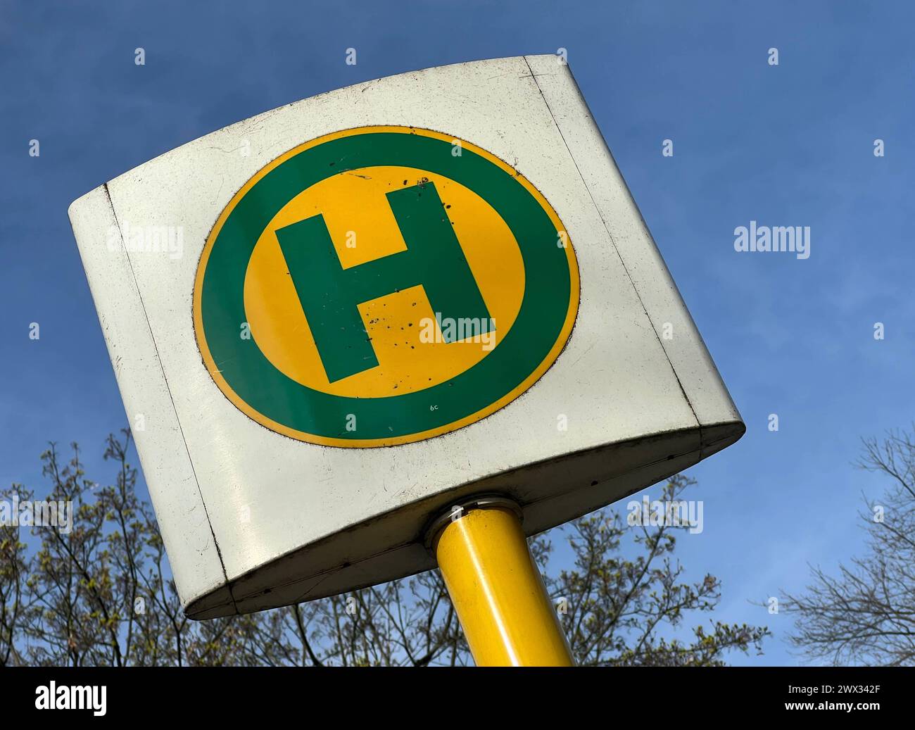 Bushaltestelle Bus ÖPNV *** Bus stop Bus Public transport Copyright ...