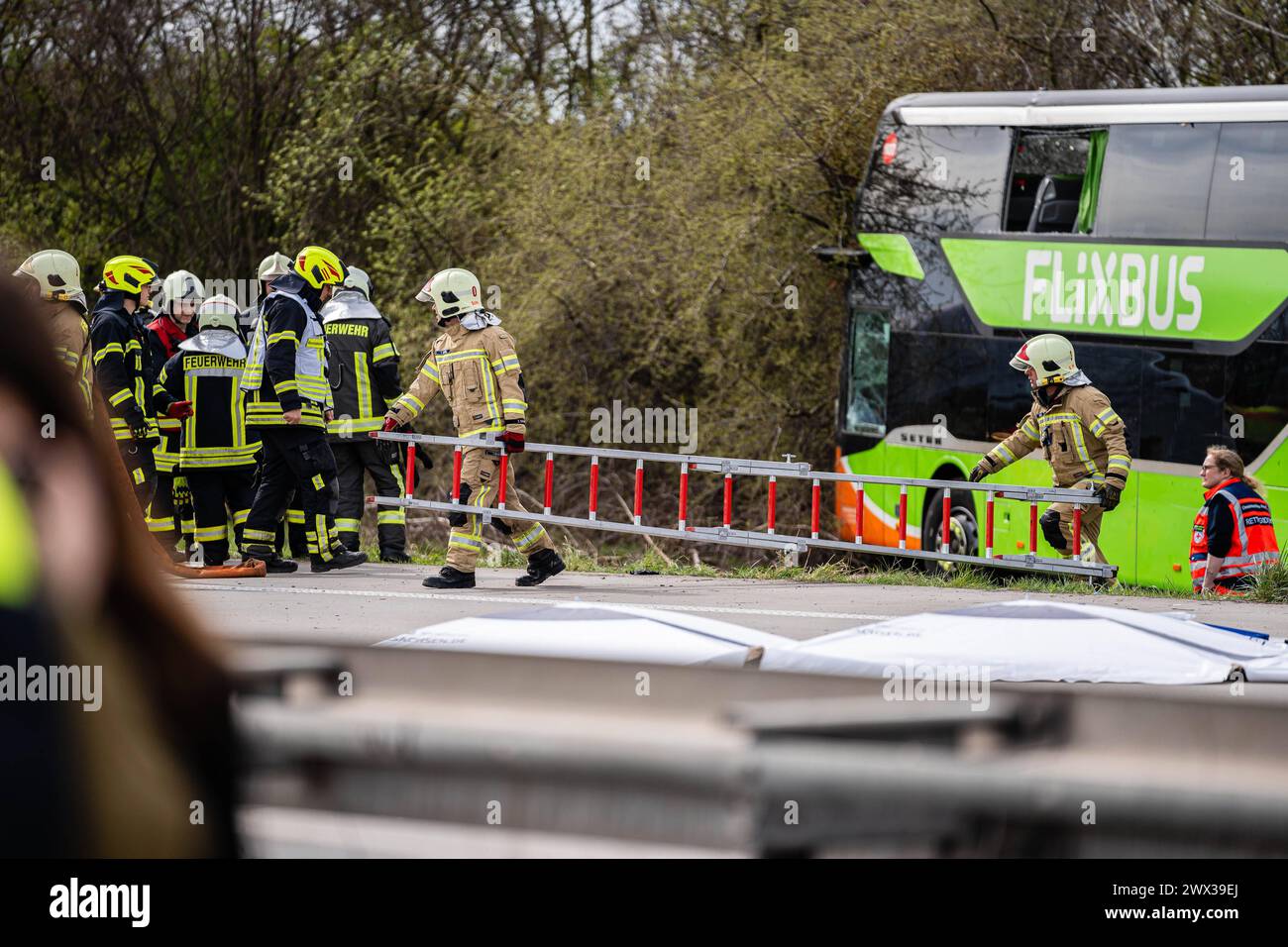 Datum: 27.03.24 / Ort: BAB9/Leipzig Horror-Unfall in Sachsen Auf der A9 bei Leipzig zwischen ...
