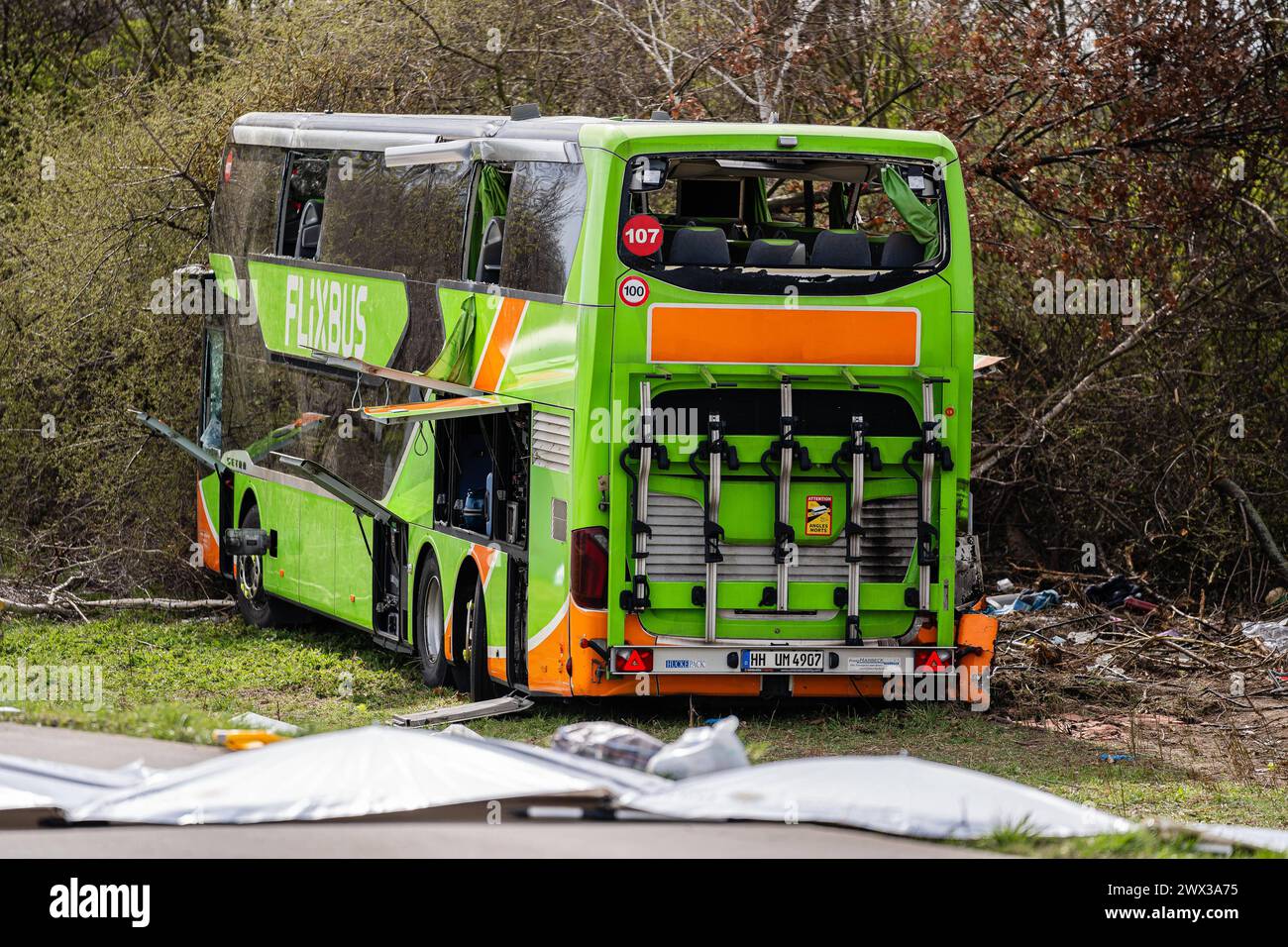 Datum: 27.03.24 / Ort: BAB9/Leipzig Horror-Unfall in Sachsen Auf der A9 bei Leipzig zwischen ...