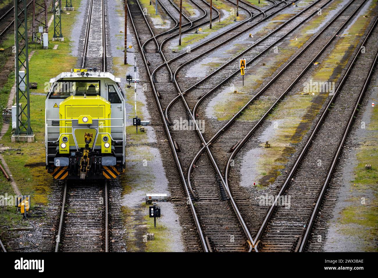 Shunting locomotive, diesel locomotive, Captrain G6, private railroad ...