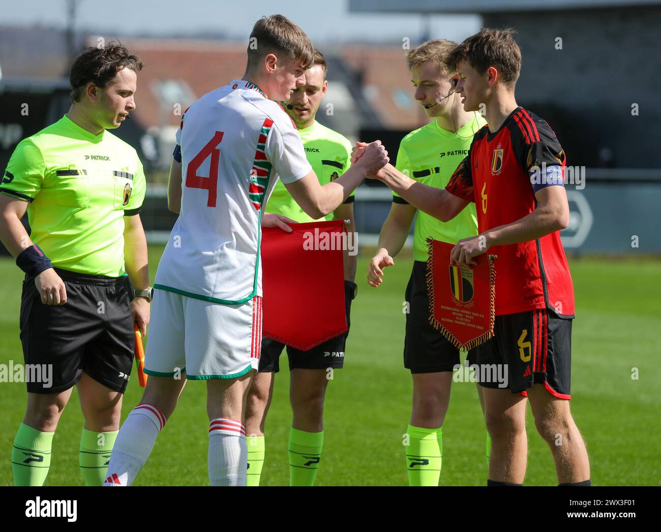 Tubize, Belgium. 25th Mar, 2024. Dylan Lawlor (4) of Wales, referees ...