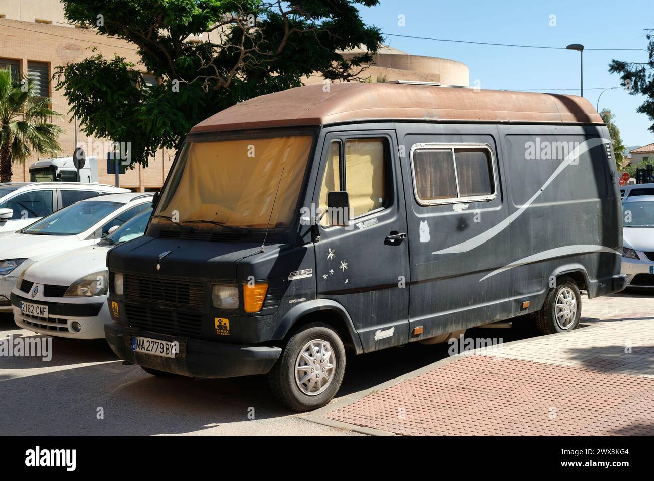 Old mercedes benz hi-res stock photography and images - Alamy