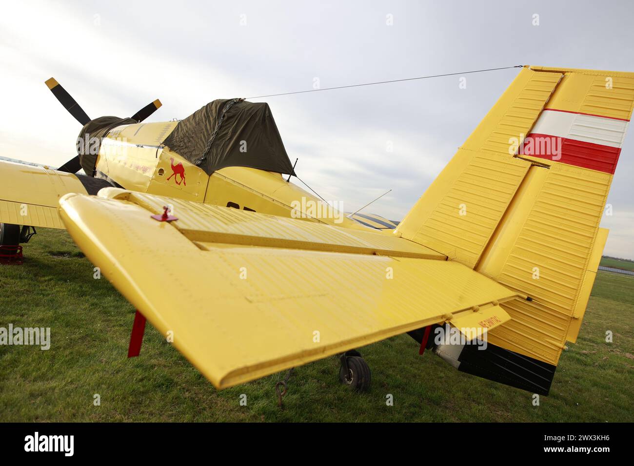 Small fire fighting aircraft hi-res stock photography and images - Alamy