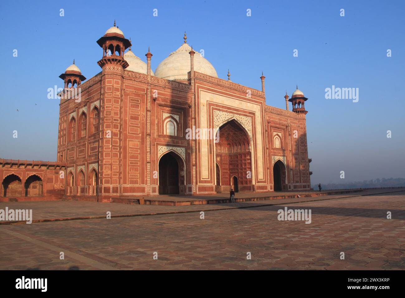 Taj Mahal Mosque 2, Agra, India Stock Photo - Alamy