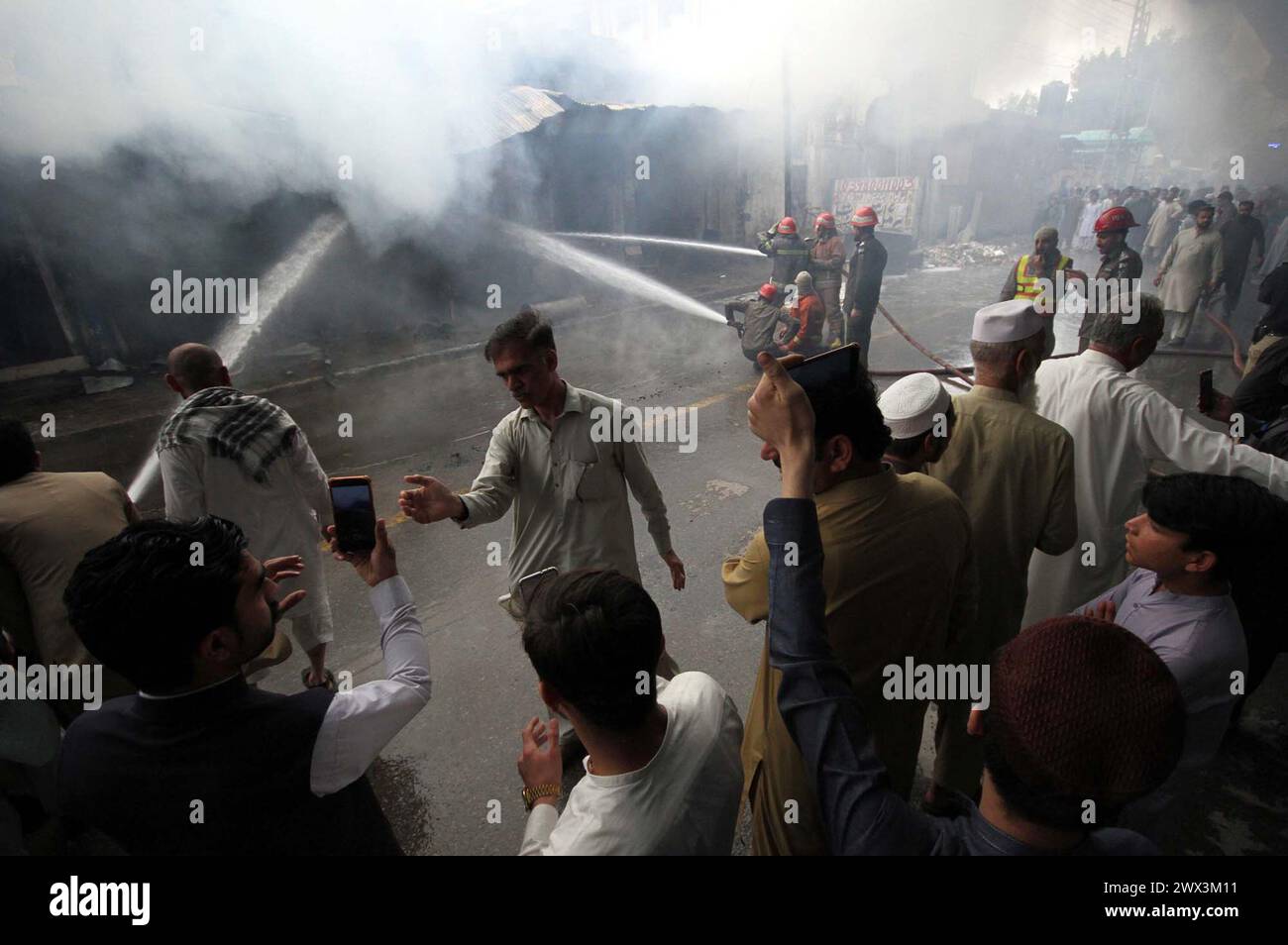 Fire and gas cylinder hi-res stock photography and images - Alamy