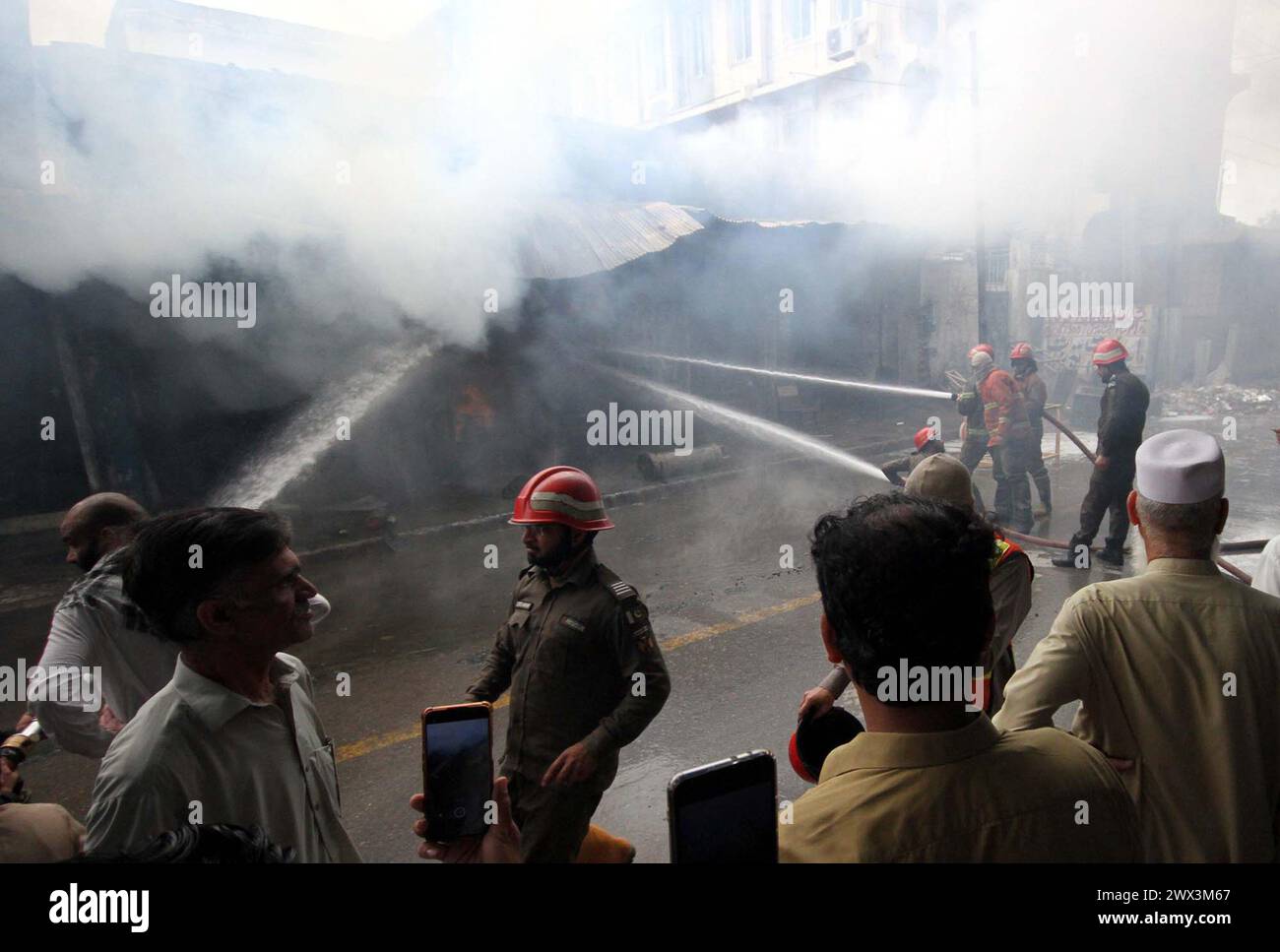 Fire and gas cylinder hi-res stock photography and images - Alamy