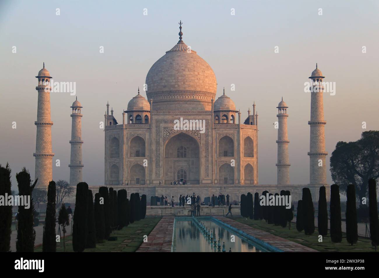View of Taj Mahal at sunset, Agra, India Stock Photo - Alamy