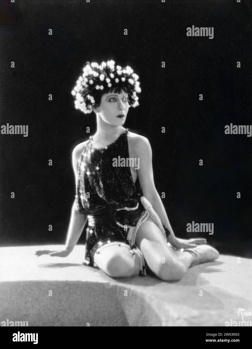 Alla Nazimova, silent film actress from the American film Salomé (1923 ...