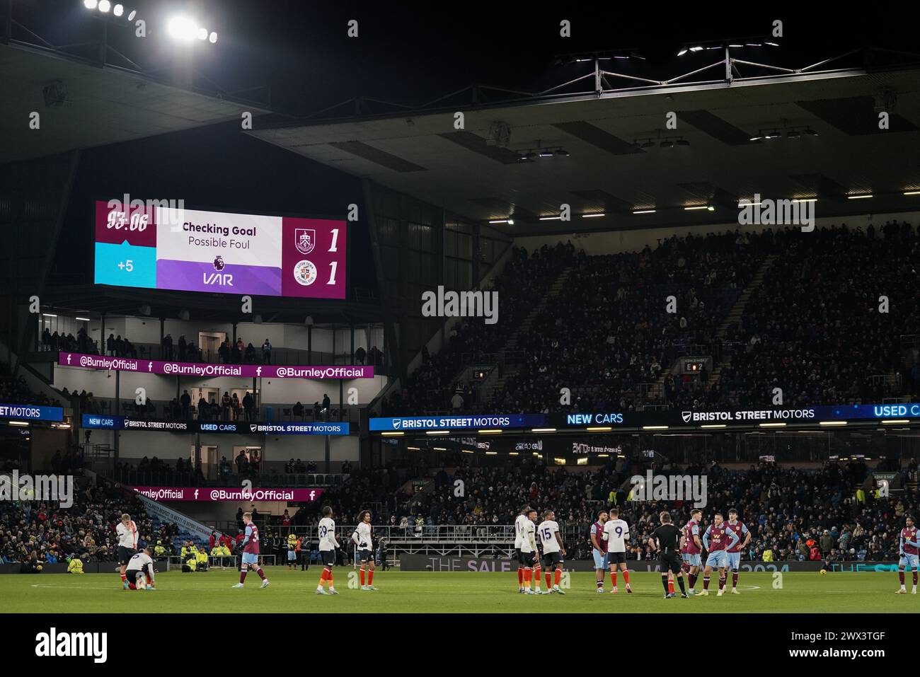 WIDE SHOT OF THE BURNLEY FC V LUTON TOWN AT TURF MOOR STADIUM BURNLEY ...
