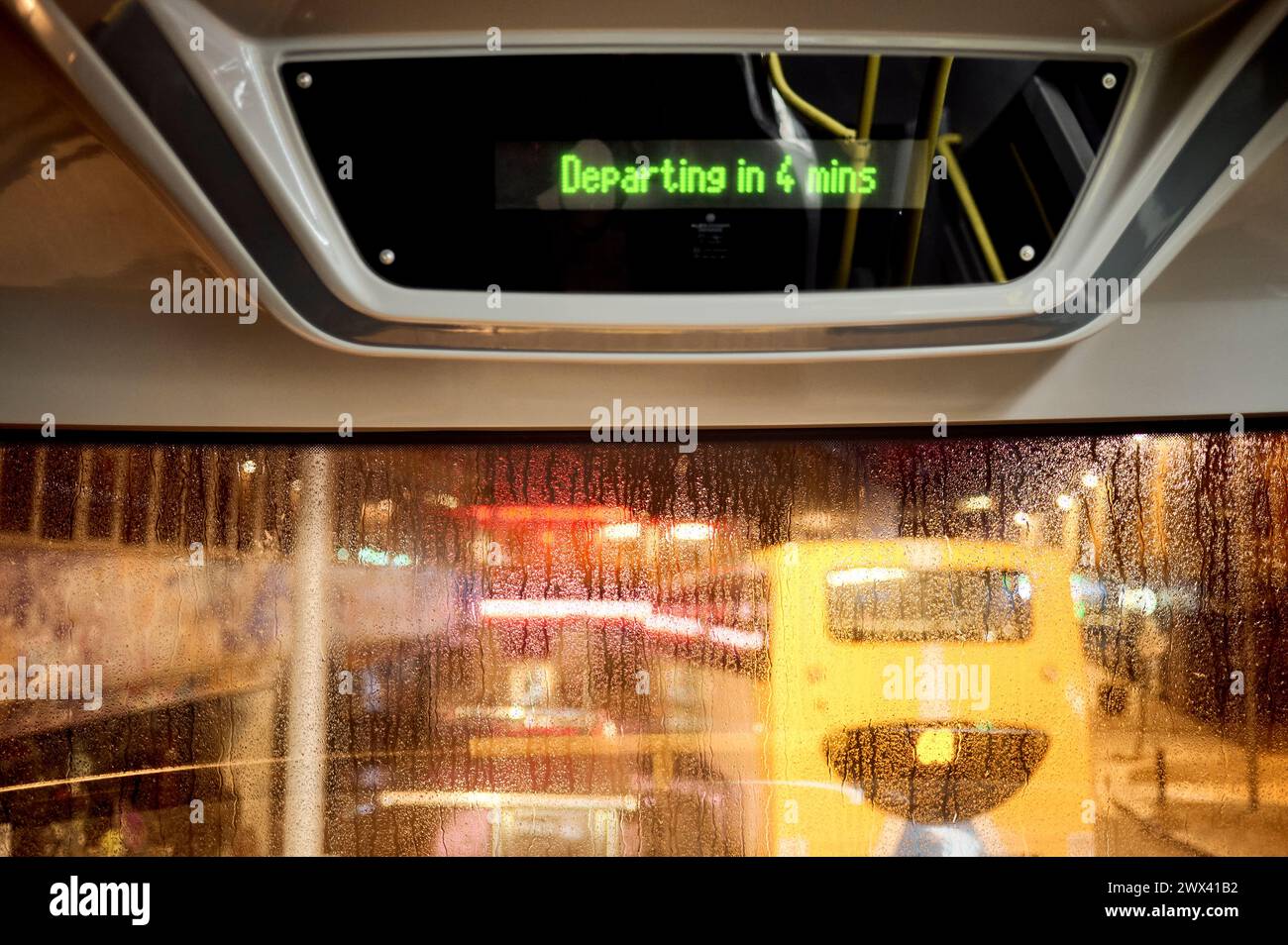 Night time rainy street wet hi-res stock photography and images - Alamy