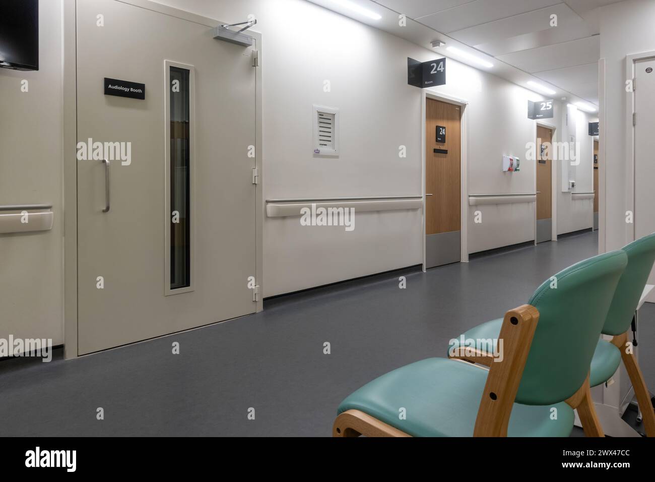 Interior of the new Heatherwood Hospital in Ascot, Berkshire, England ...