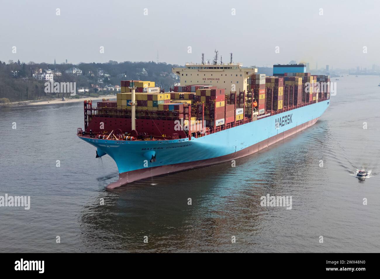 Hamburg port maersk hi-res stock photography and images - Alamy