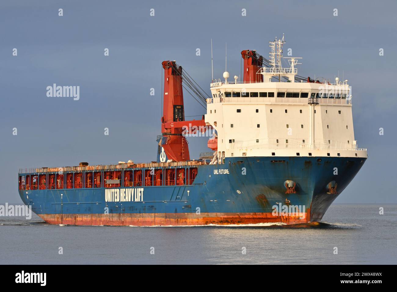 Heavy lifts hi-res stock photography and images - Alamy